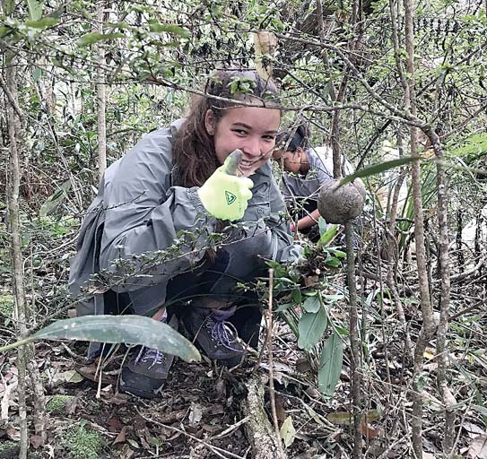Students are first awardees of Don Reeser and Mary Evanson Memorial ...